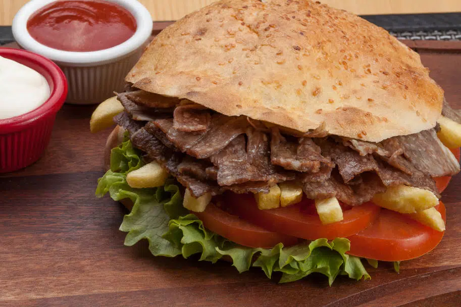 Prato De Kebab Turco Comida Turca: Kebab E Outros Pratos Típicos Da