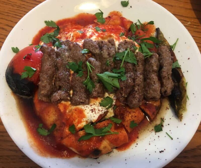 Comida Turca: kebab e outros pratos típicos da Turquia - 360meridianos